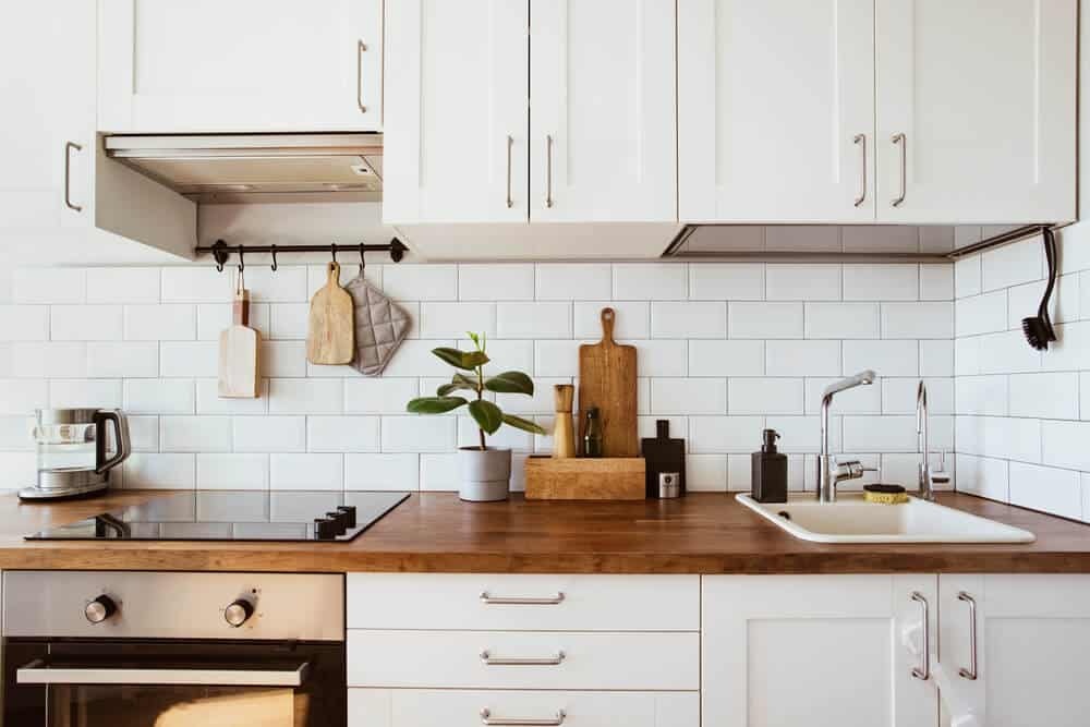Choosing The Ideal White Shade Color for Your Kitchen | Big Easy Kitchens
